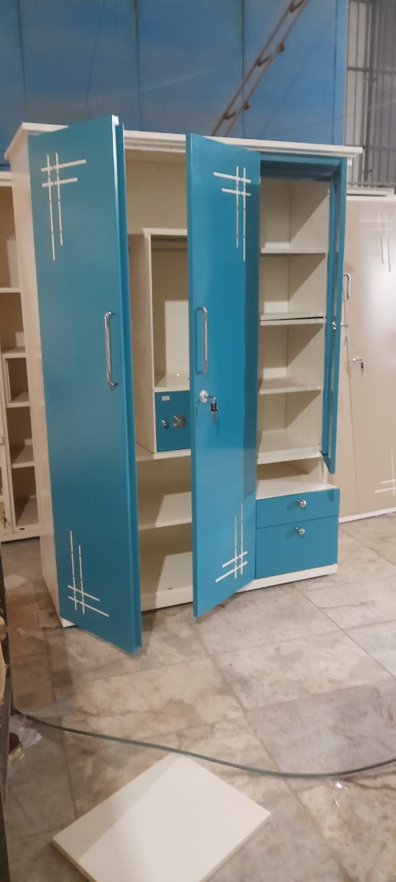 Chimera almirah price store