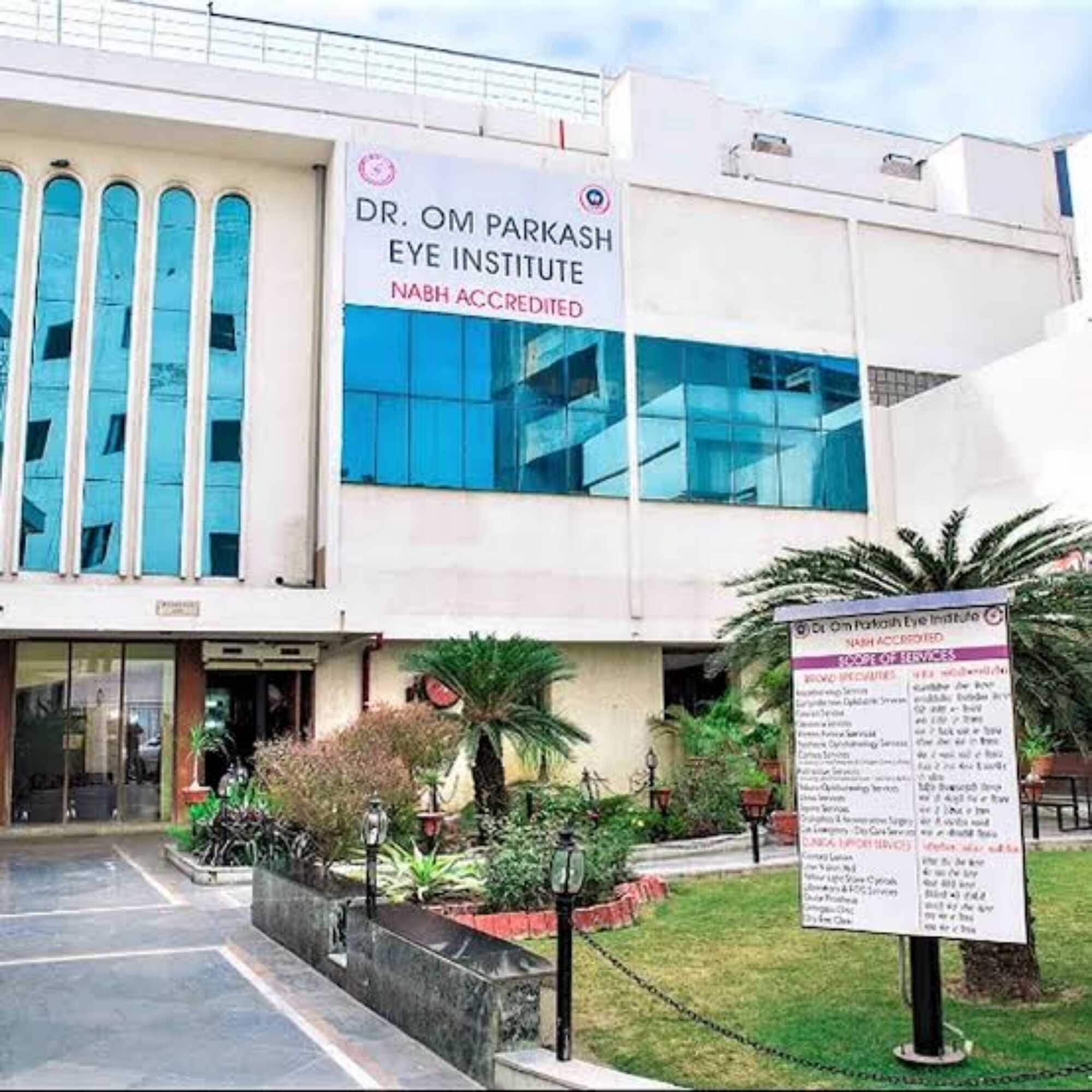 Best Eye Surgeon Doctors Near me in Lawrence Road, Amritsar | Justdial