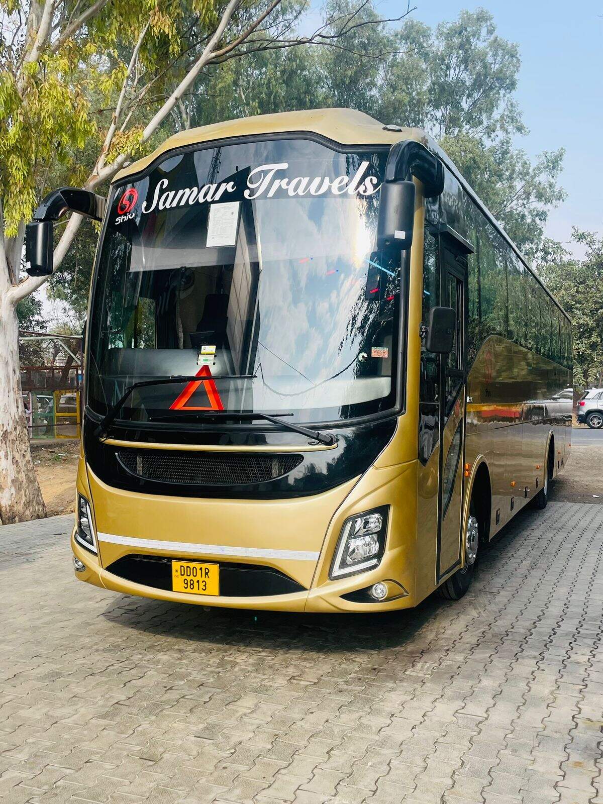 Luxury Bus on Rent in Chandigarh - Comfortable Travel Options