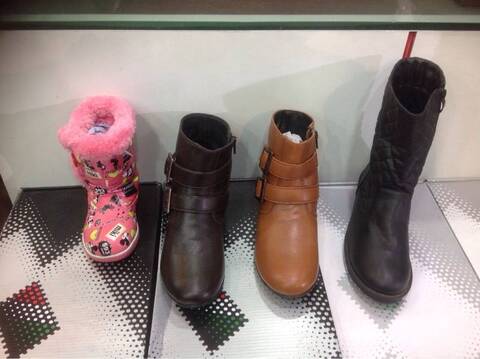 Shoe Aholics Photos, Dilshad Garden, Delhi- Pictures & Images Gallery ...