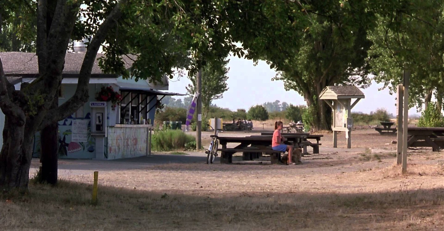 Air Bud Spikes Back Katija Pevec