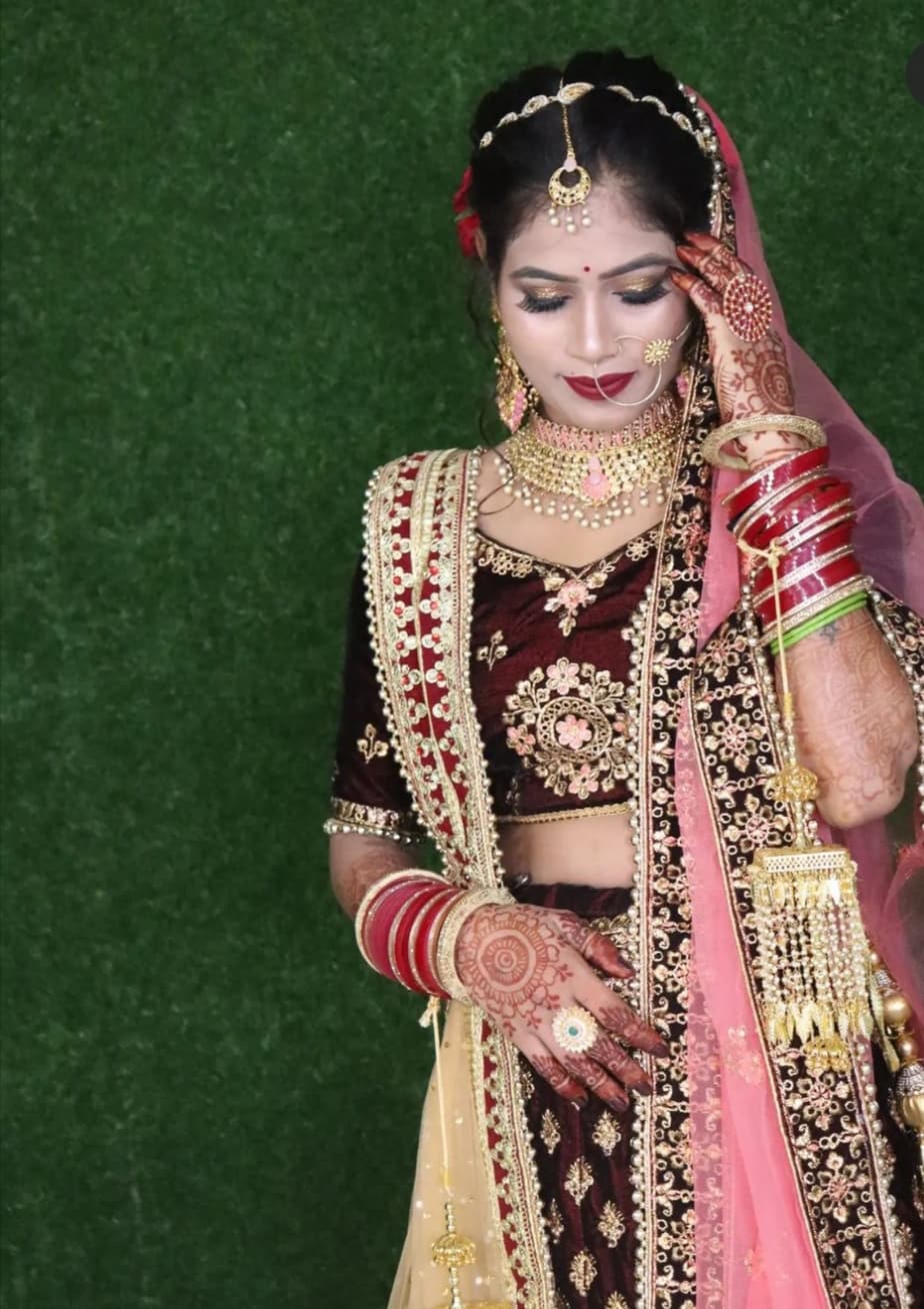 Top Beauty Parlours in Sarneyat Pur - Best Ladies Beauty Parlours near ...