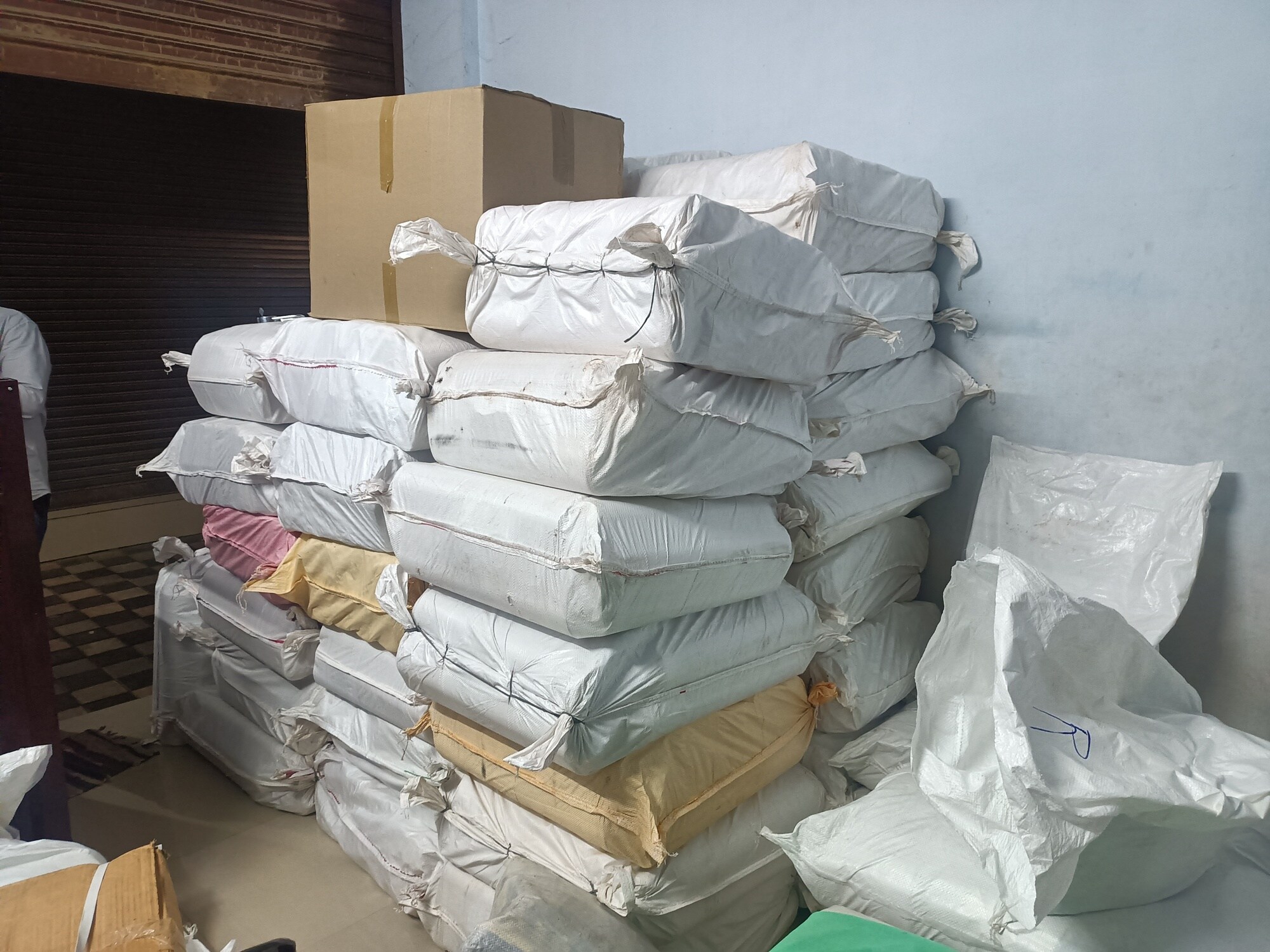 Royal Traders in Thalayolaparambu, Kottayam - Best Disposable Product ...