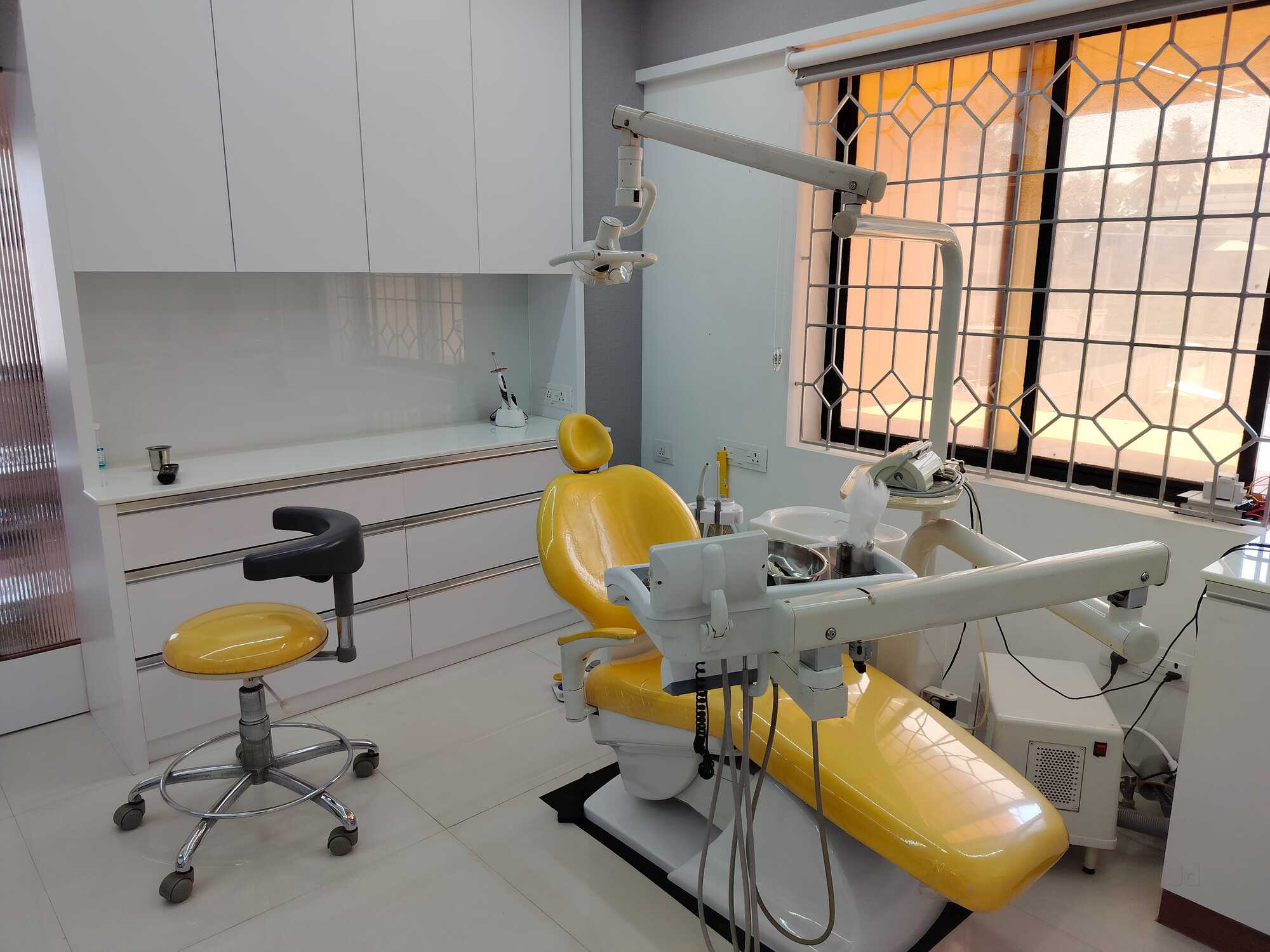 Best Dental Surgeons Near me in Thokottu, Mangalore | Justdial