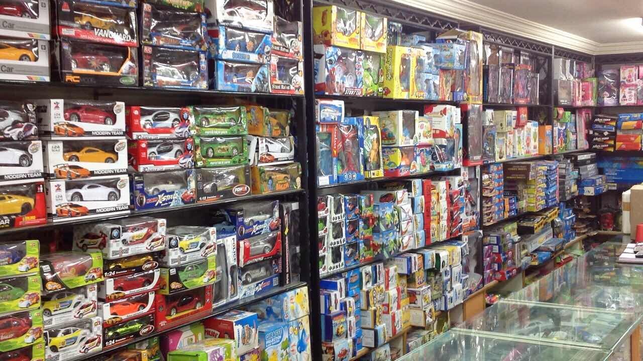 Wholesale novelty supplies store