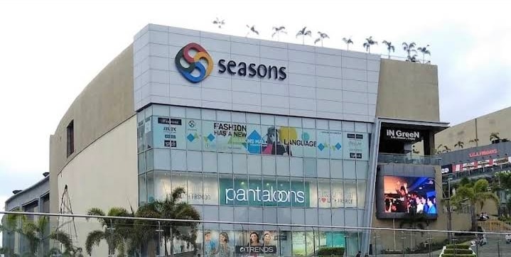 Cinepolis Vip Cinemas (Seasons Mall) in Magarpatta City-Hadapsar,Pune ...