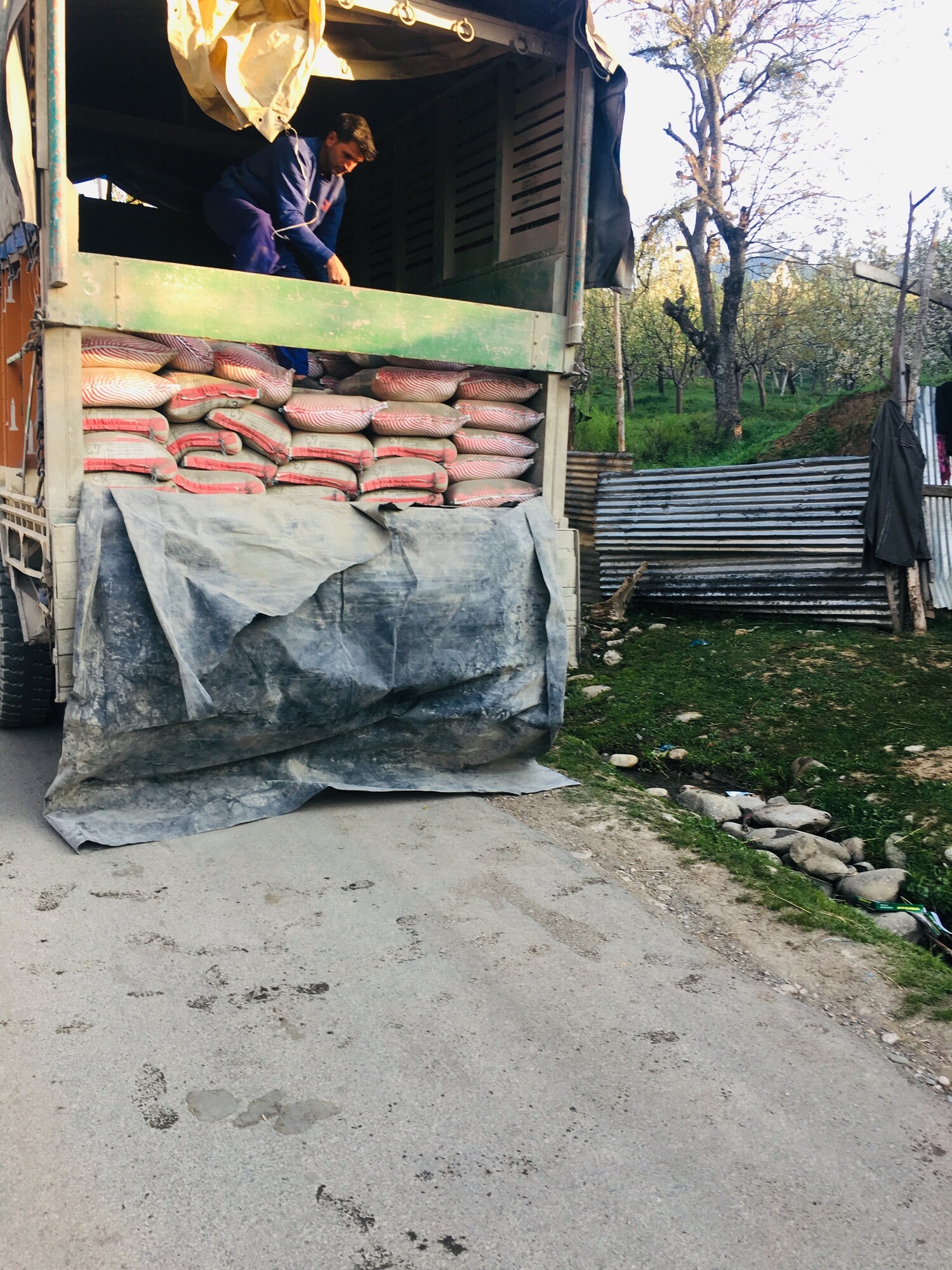 Bismillah Traders in Narapora, Shopian - Best Cement Dealers in Shopian ...