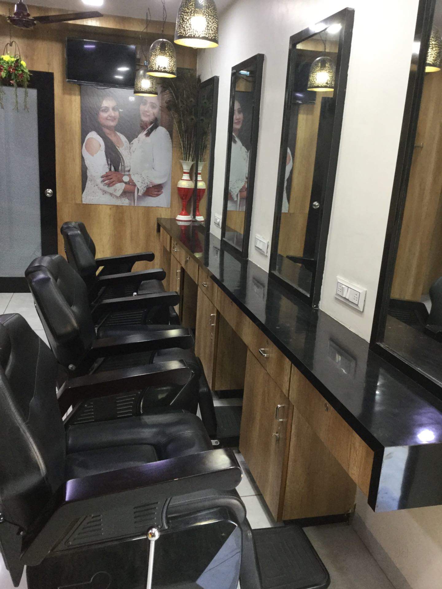 Top Beauty Parlour Services At Home near Tirupati Skin Clinic Child ...