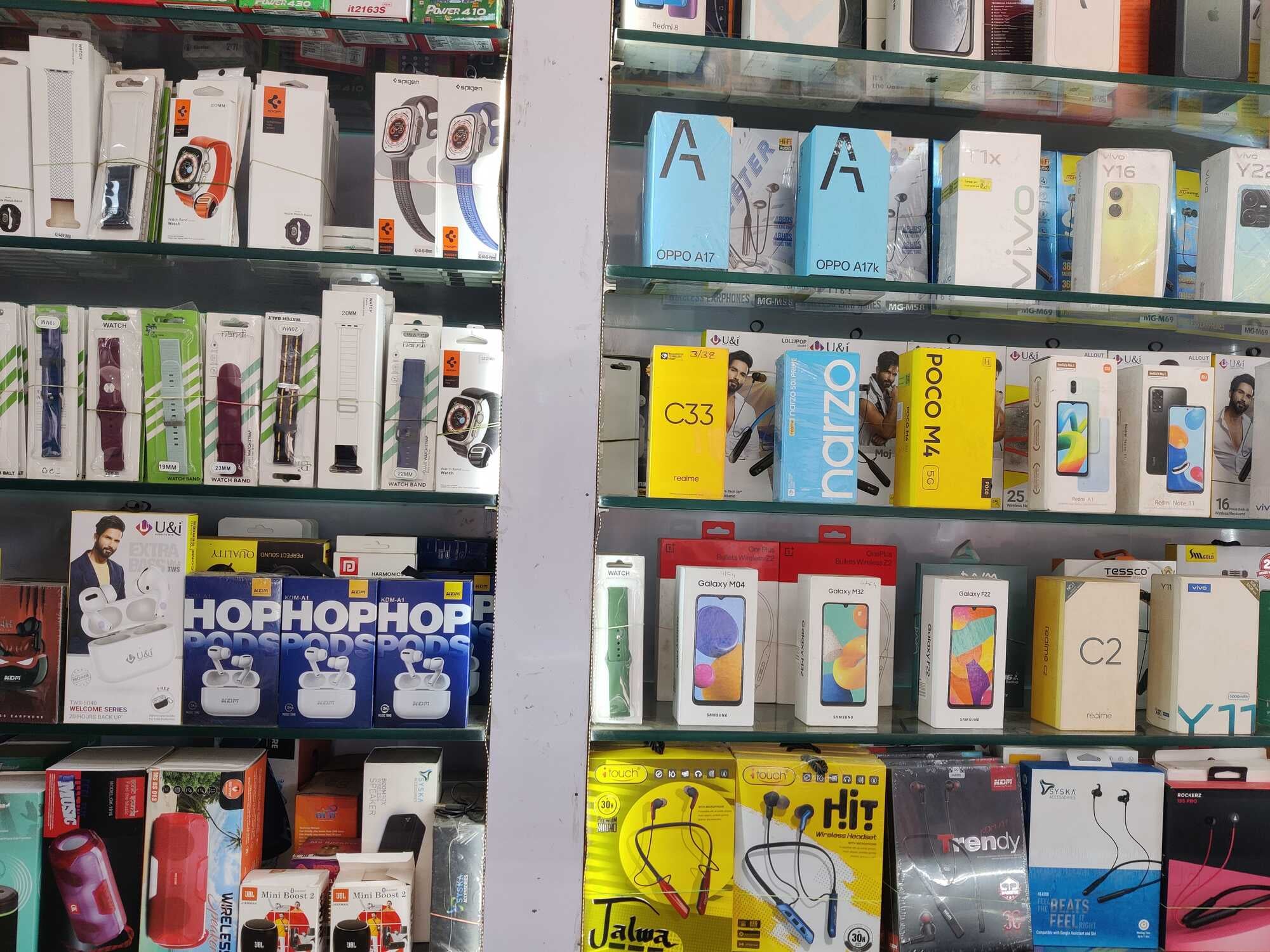 Mobile Phone Dealers in Ghansyamnagar, Surat - Page 3