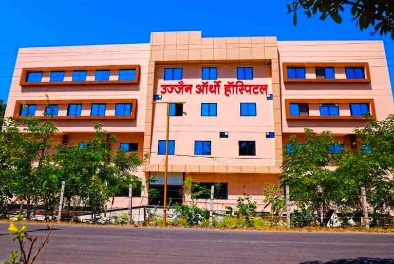 Top Ambulance Services in Ankpat Marg, Ujjain - Best Emergency Medical ...