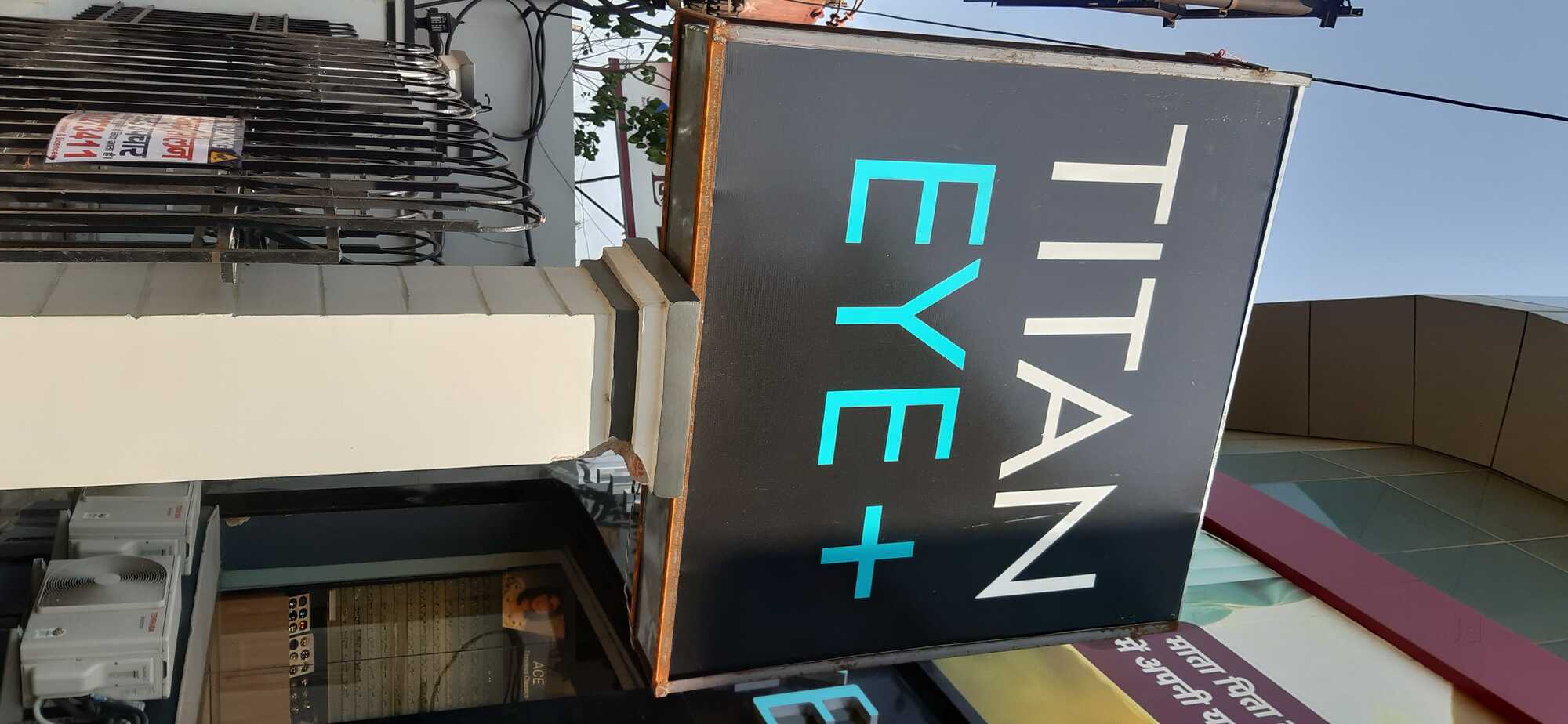 Titan Eye Plus : Flat 20% Off on Aristo - 7 exclusive Deals at Titan ...