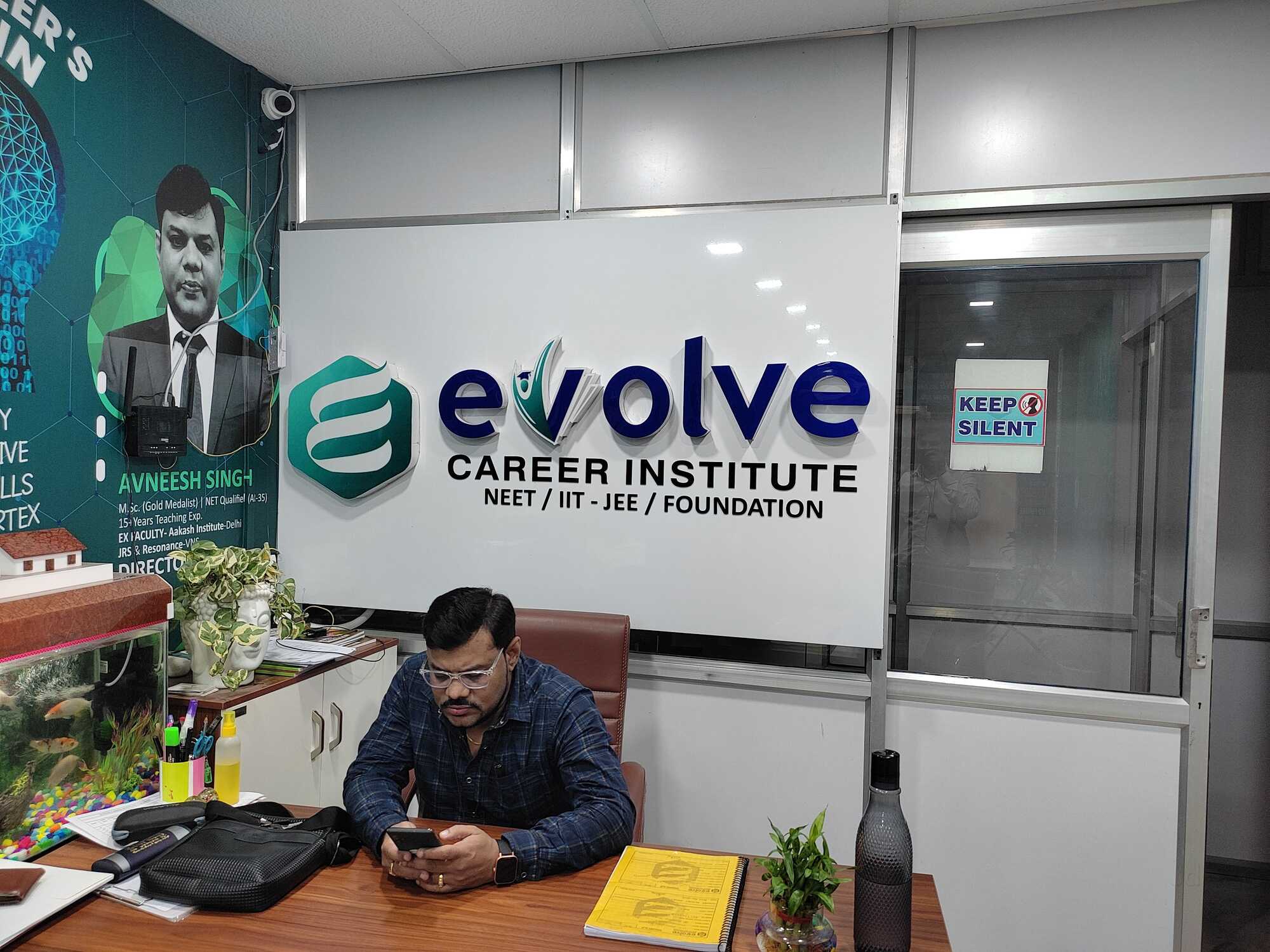 Top Tutorials For Class Xii Physics in Varanasi - Best Coaching Classes ...