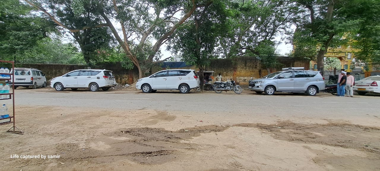List of Top Taxi Services near Samvedna Hospital Bhelupura - Best Taxi ...