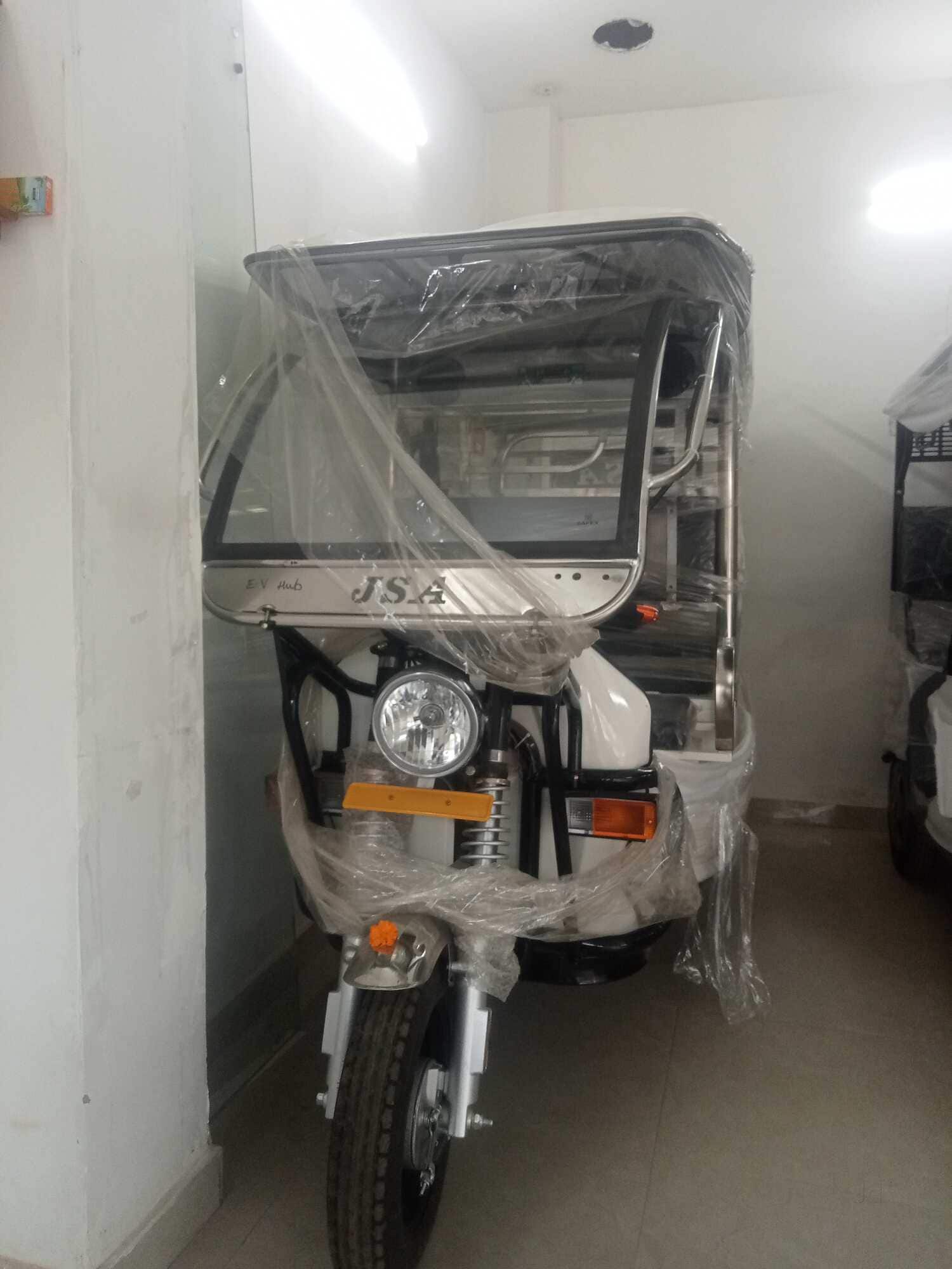 Catalogue - Annanya E Rickshaw in Varanasi Cantt , Varanasi - Justdial