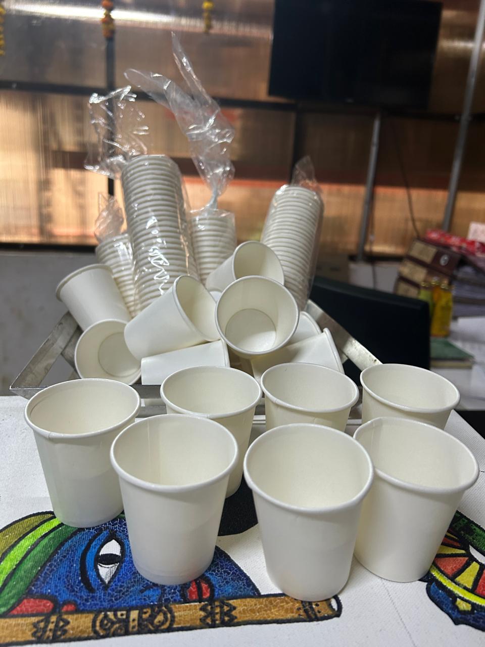100 ml plain paper cup 100 per packet