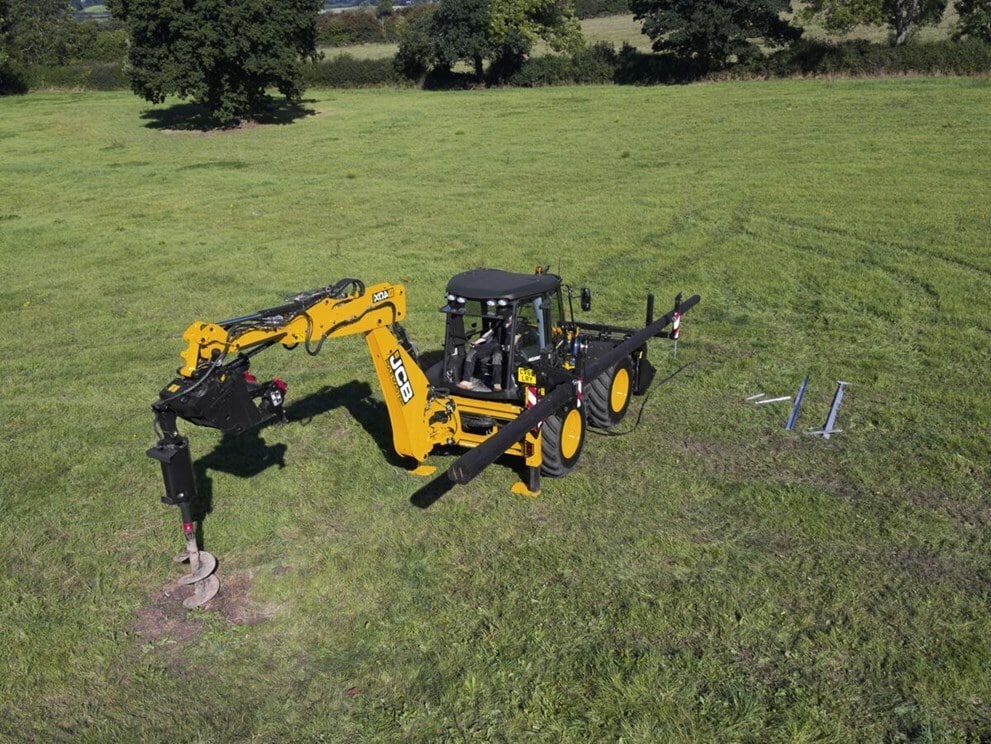 JCB 3CX Polemaster Plus Backhoe Loader in Pune at best price by JCB ...