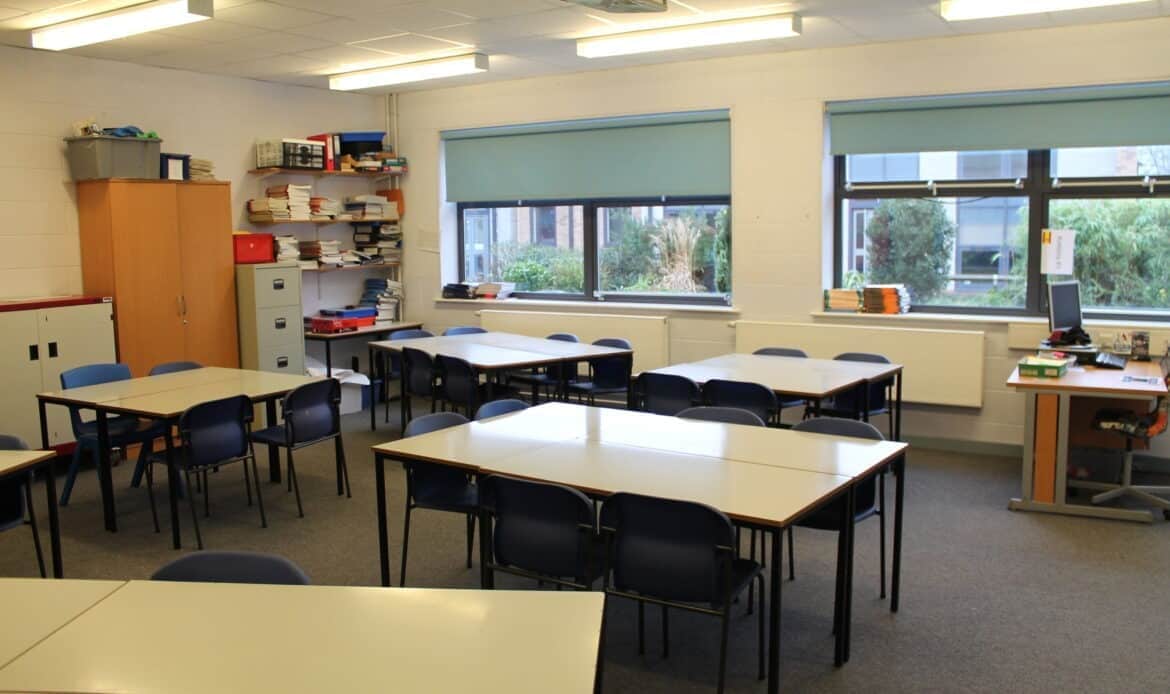 Academic Classroom Hire in Thane at best price by Aspa Classes - Justdial