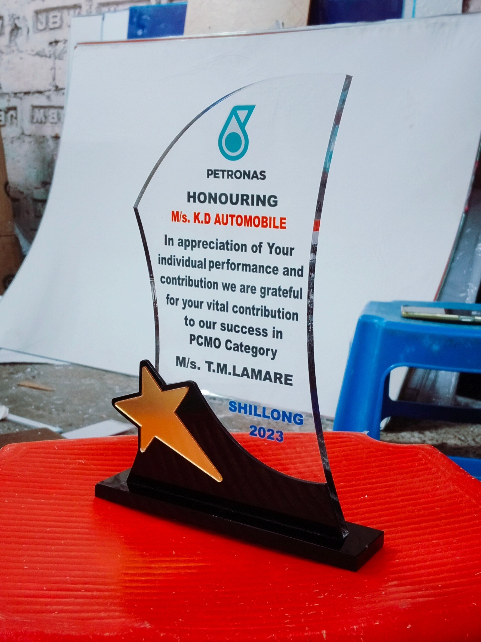 Acrylic Memento in Kolkata at ₹ 540 / Pc by The Memento Hub - Justdial