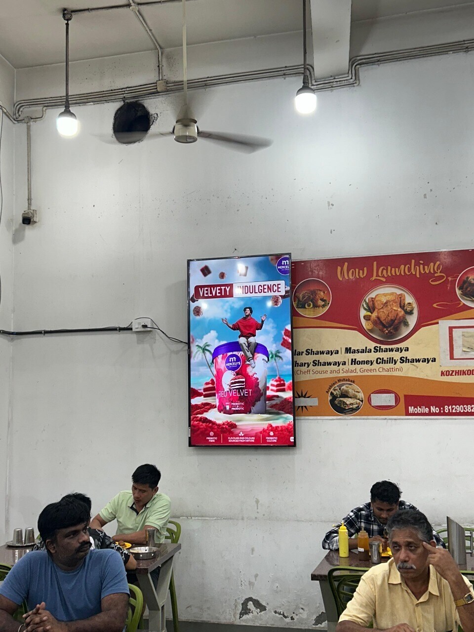 Digital displays Advertising inside restaurants-2 to Promote brands and ...