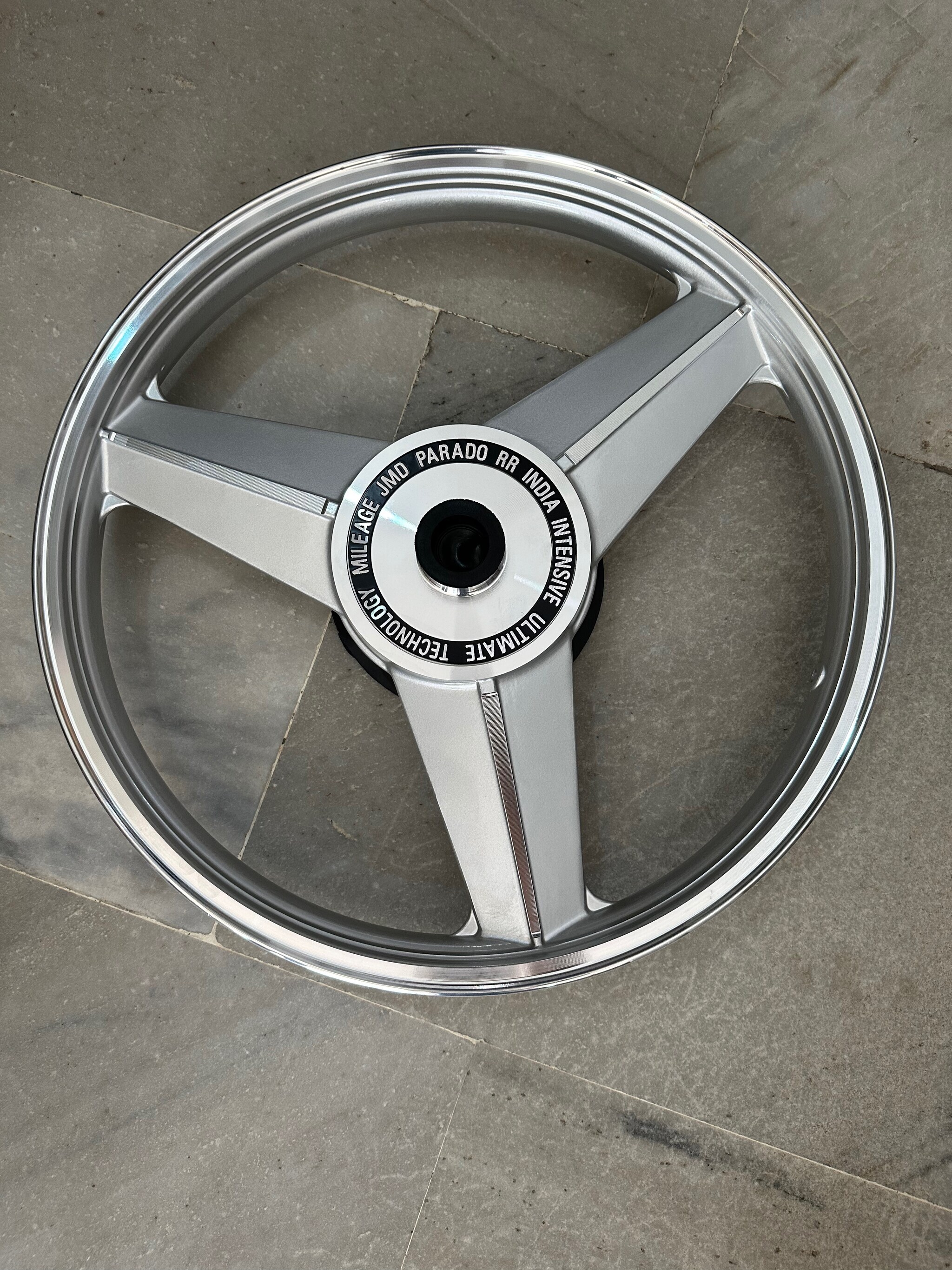 Aluminum alloy Alloy wheels bullet for sedans and SUVs in Delhi at ...