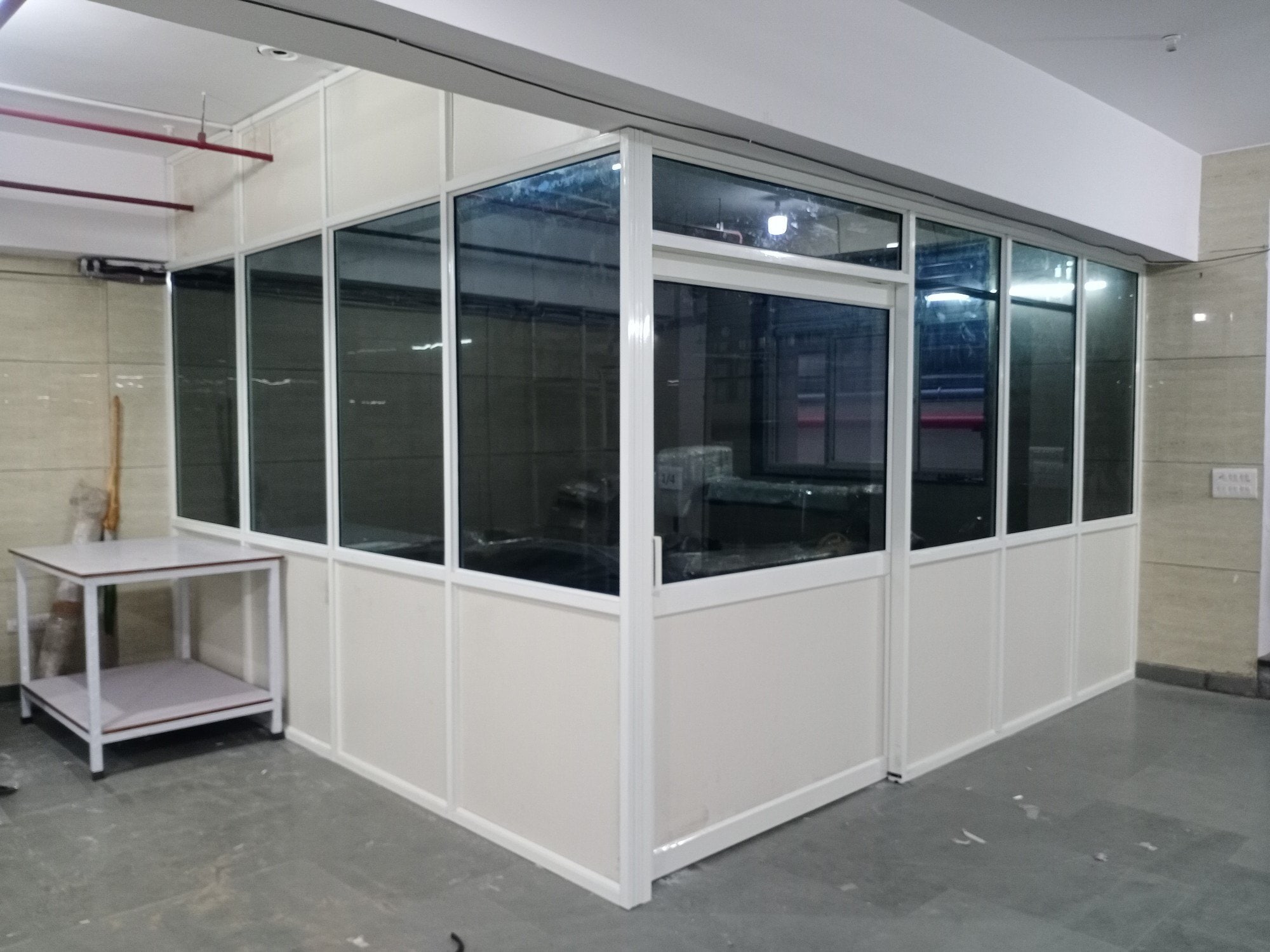 Aluminium Partition Frame For Office 3 MM ( White ) in Aurangabad ...