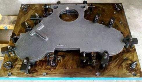 Mild Steel CNC Machining Fixture with Flat Plate, V-Block, 90Ã‚Â° Angle ...