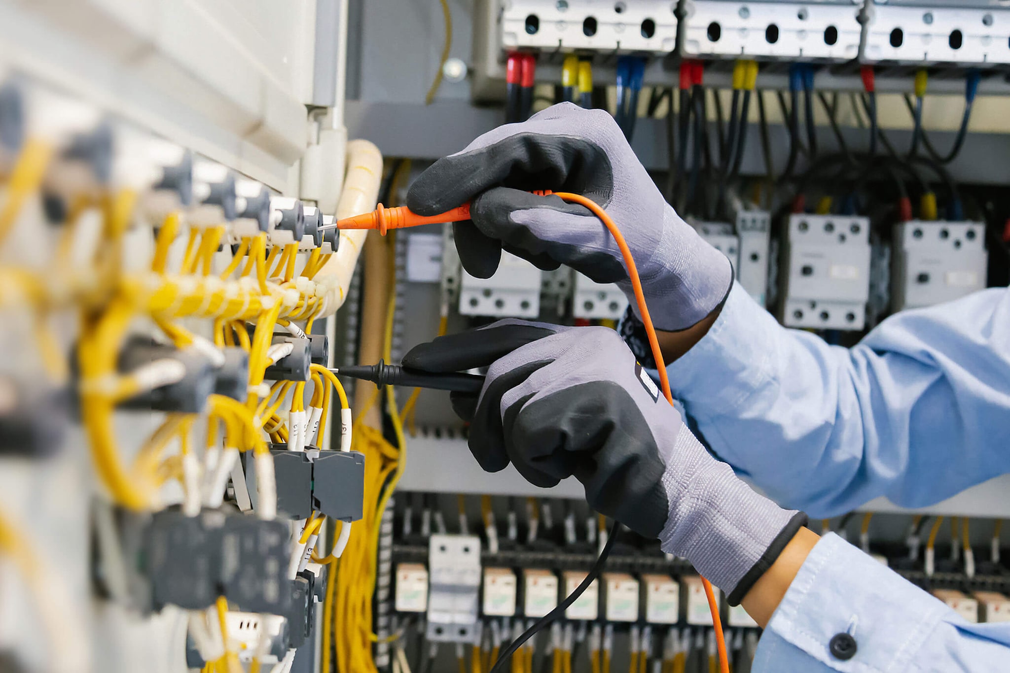 Commercial & Industrial Electricians in Delhi at best price by Ambey ...