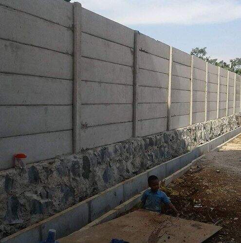 Compound Wall Fencing in Bangalore at ₹ 3,018 / Pc by Radhe Krishna ...