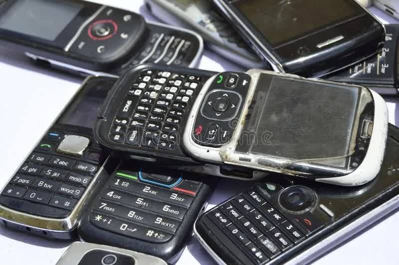 E Waste Mobile Recyclable Scrap in Pune at best price by E Waste ...