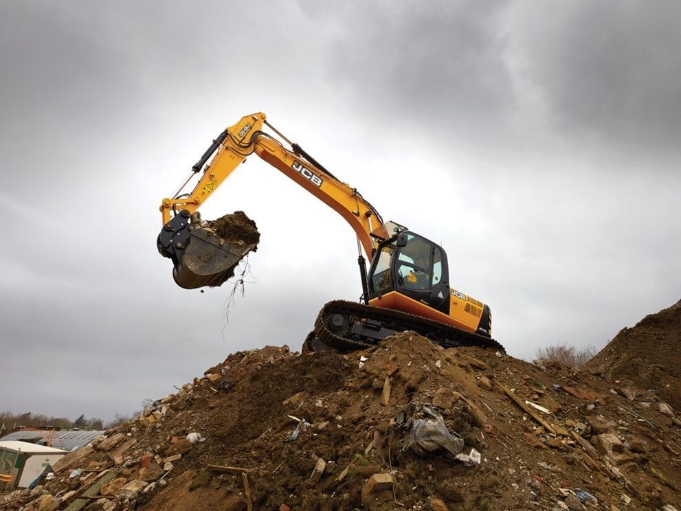 JCB Tracked Excavator (JS190) in Bangalore at best price by Caterpillar ...