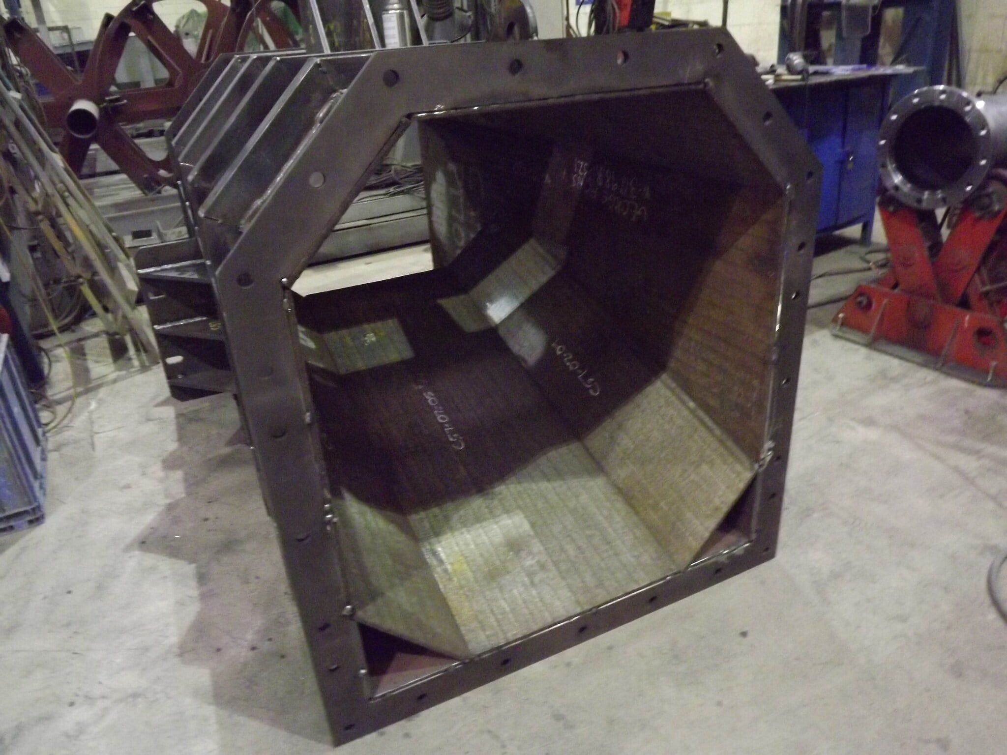 K CLAD MANUFACTURED TRANSFER CHUTE in Ludhiana at ₹ 200 - ₹ 3,200 / Pc ...