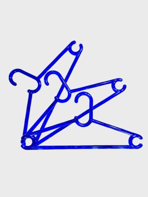 Plastic Blue Garment Hanger in Delhi at ₹ 5 / Pc by Shiv Shakti Hangers ...