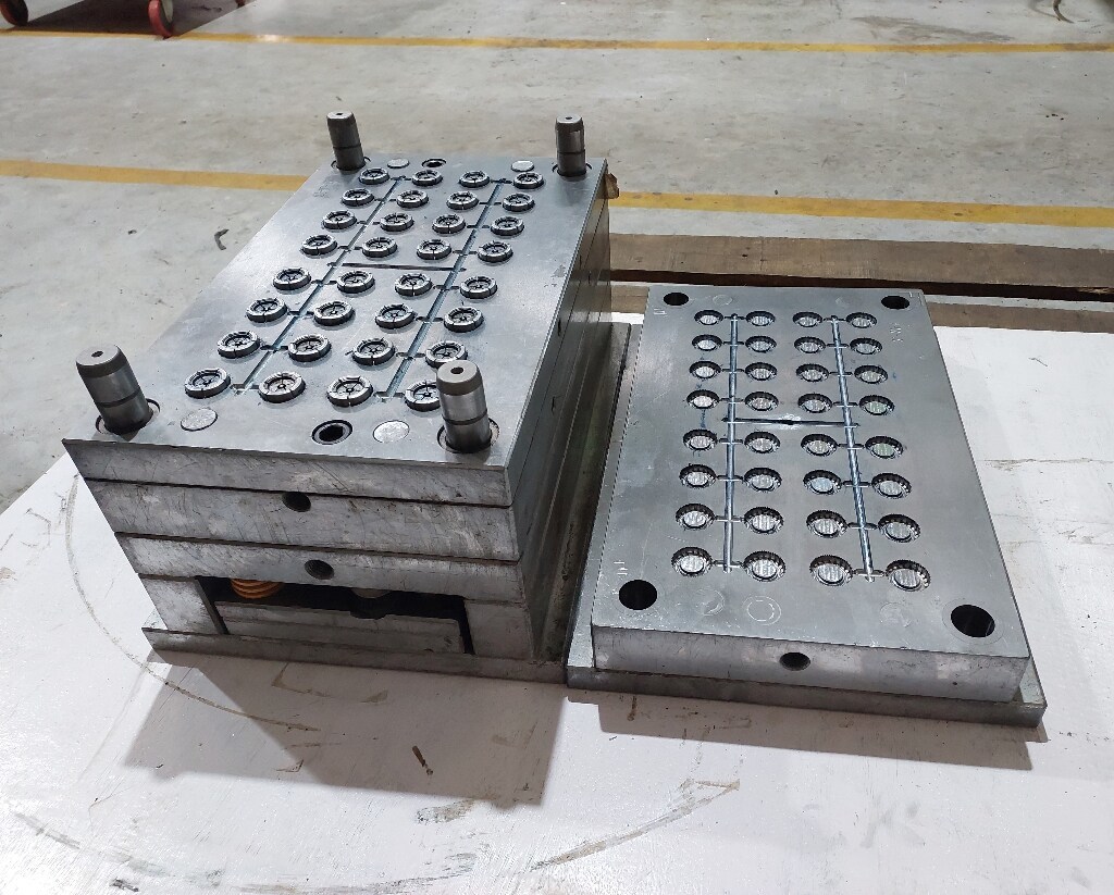 Plastic Injection mould in Muzaffarpur at best price by Susee Engineers ...