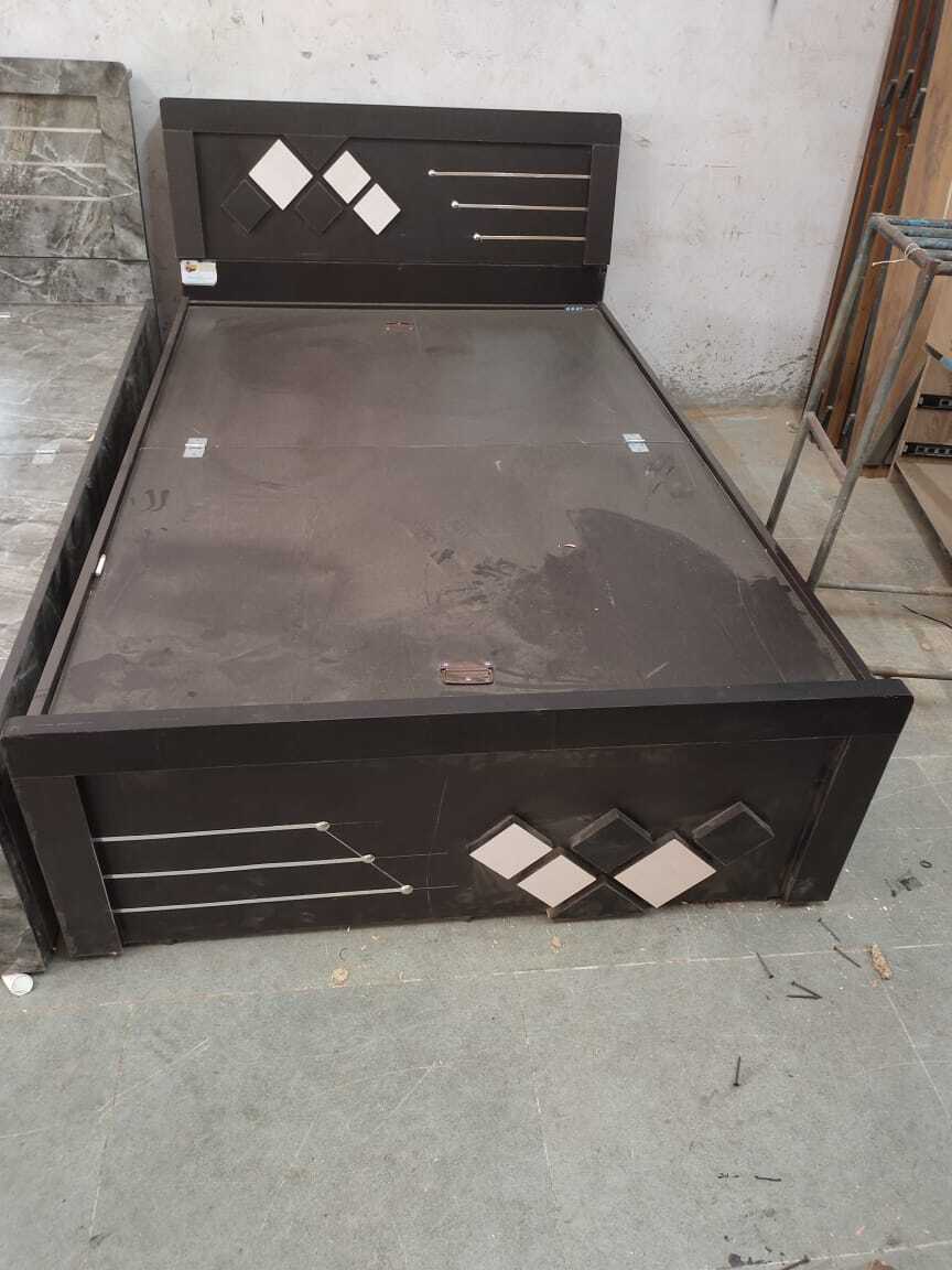 4 by 6 wooden bed store