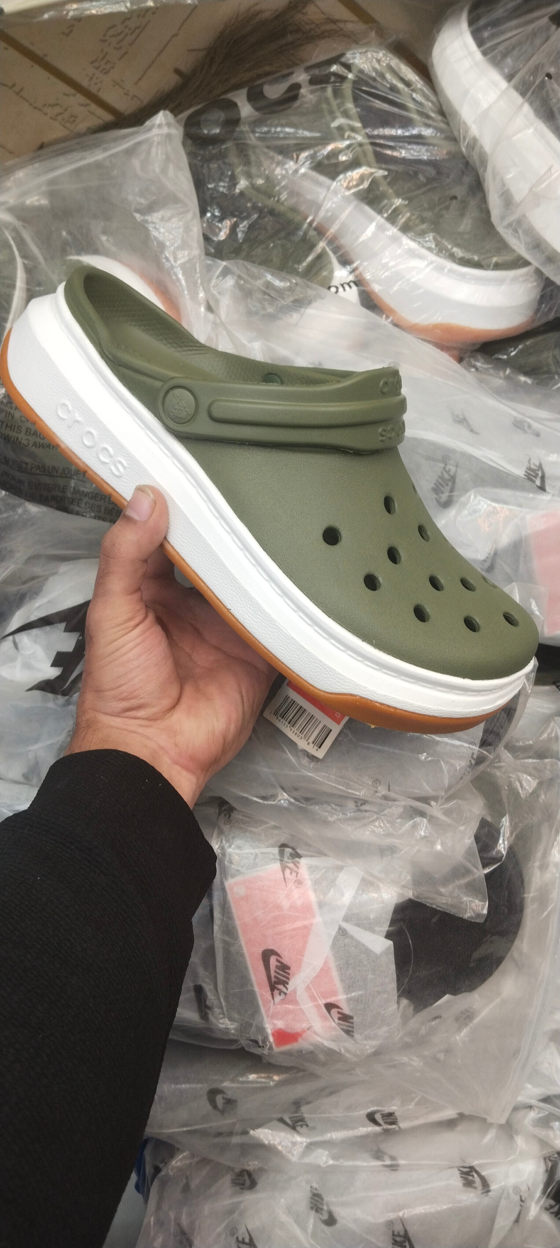 Crocs bulk order store