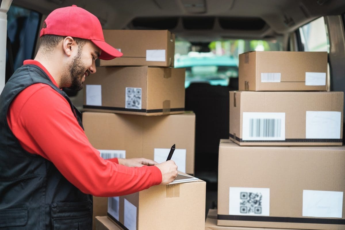 Urgent Shipment Delivery Services in Bangalore at best price by R Logic ...