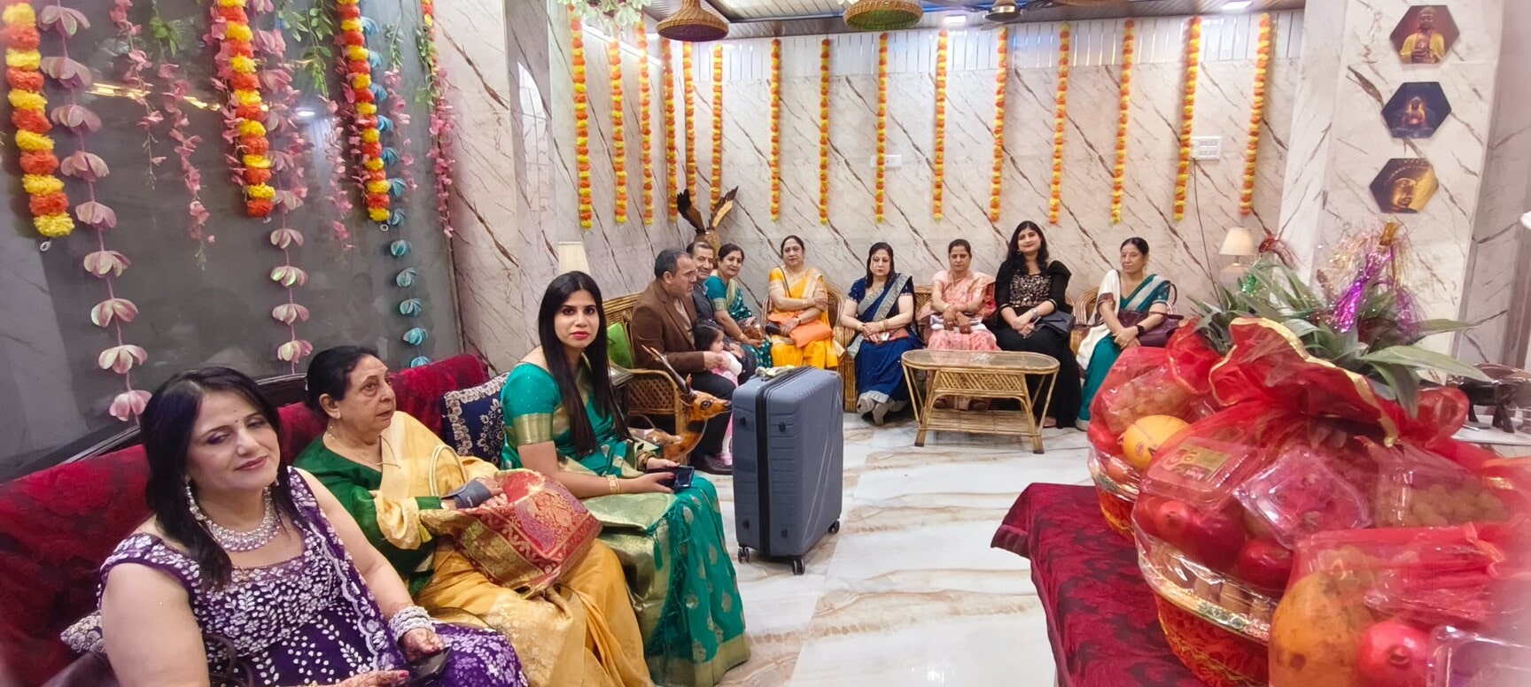 Top Homestay near Mahila Clinic Maternity Home Moti Katra - Best Guest ...