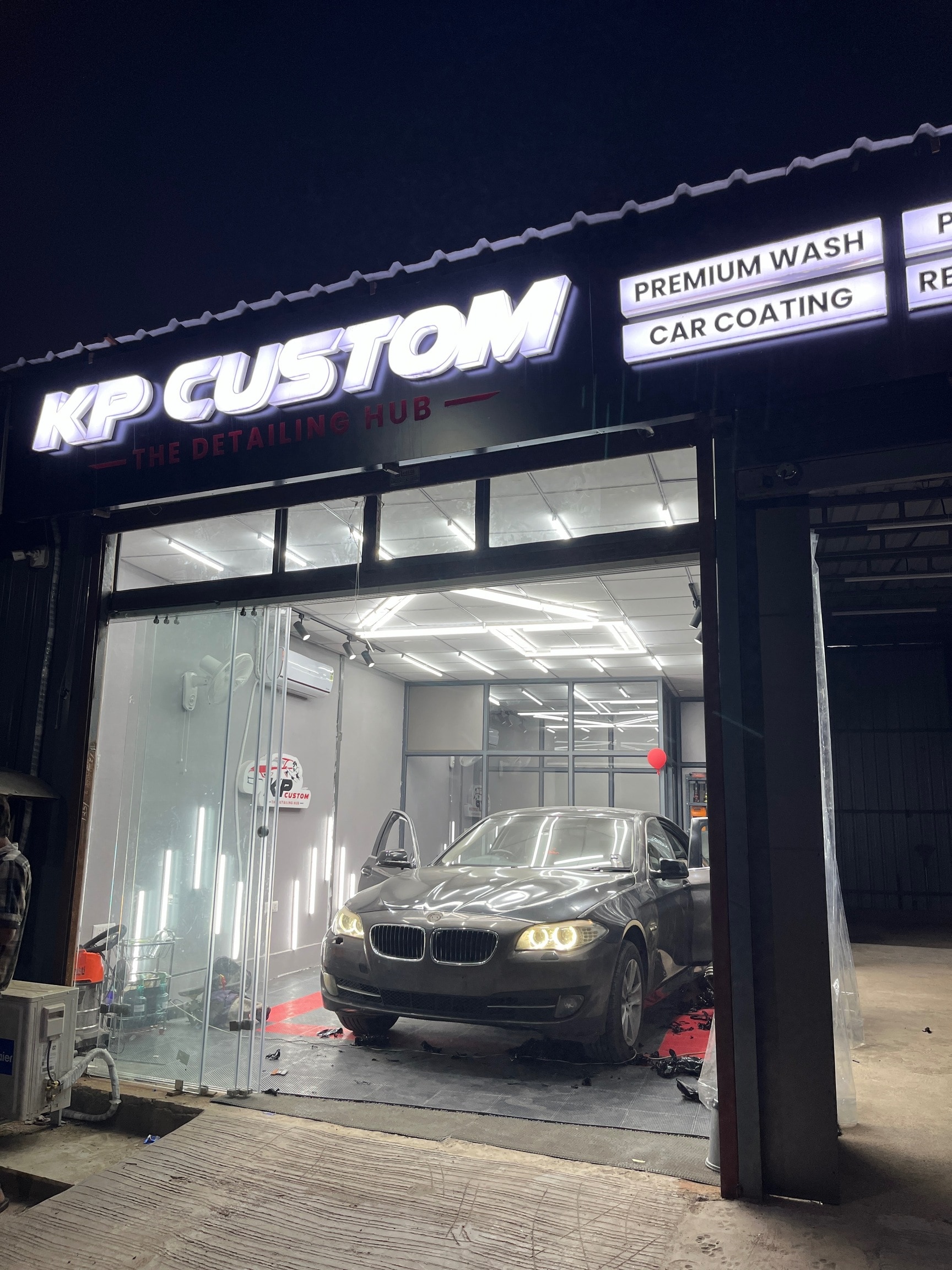 Top Car Denting Services Hyundai in Gota - Best Car Denting Services ...