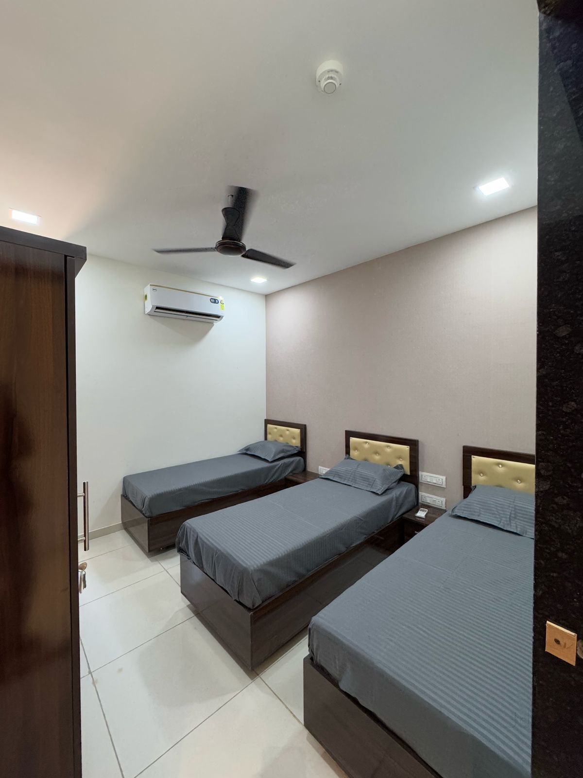 Girls PG in Ahmedabad - Women and Ladies PG Accommodations - Justdial