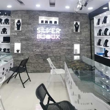 Silver bijoux near me store