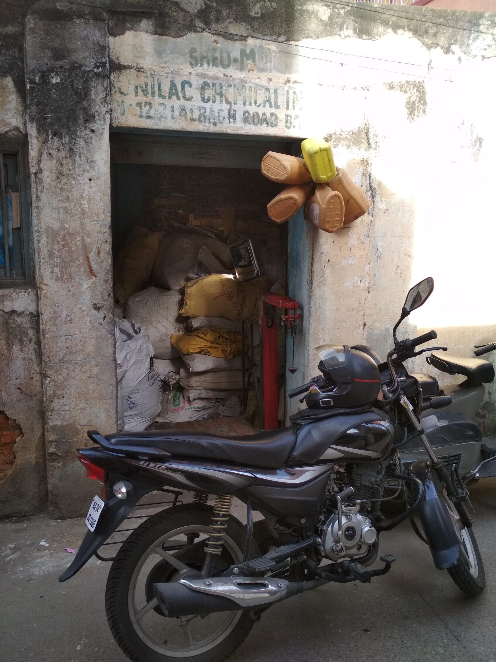 Shanmugam Old Paper Mart in Sampangiramnagar, Bangalore - Best Paper ...