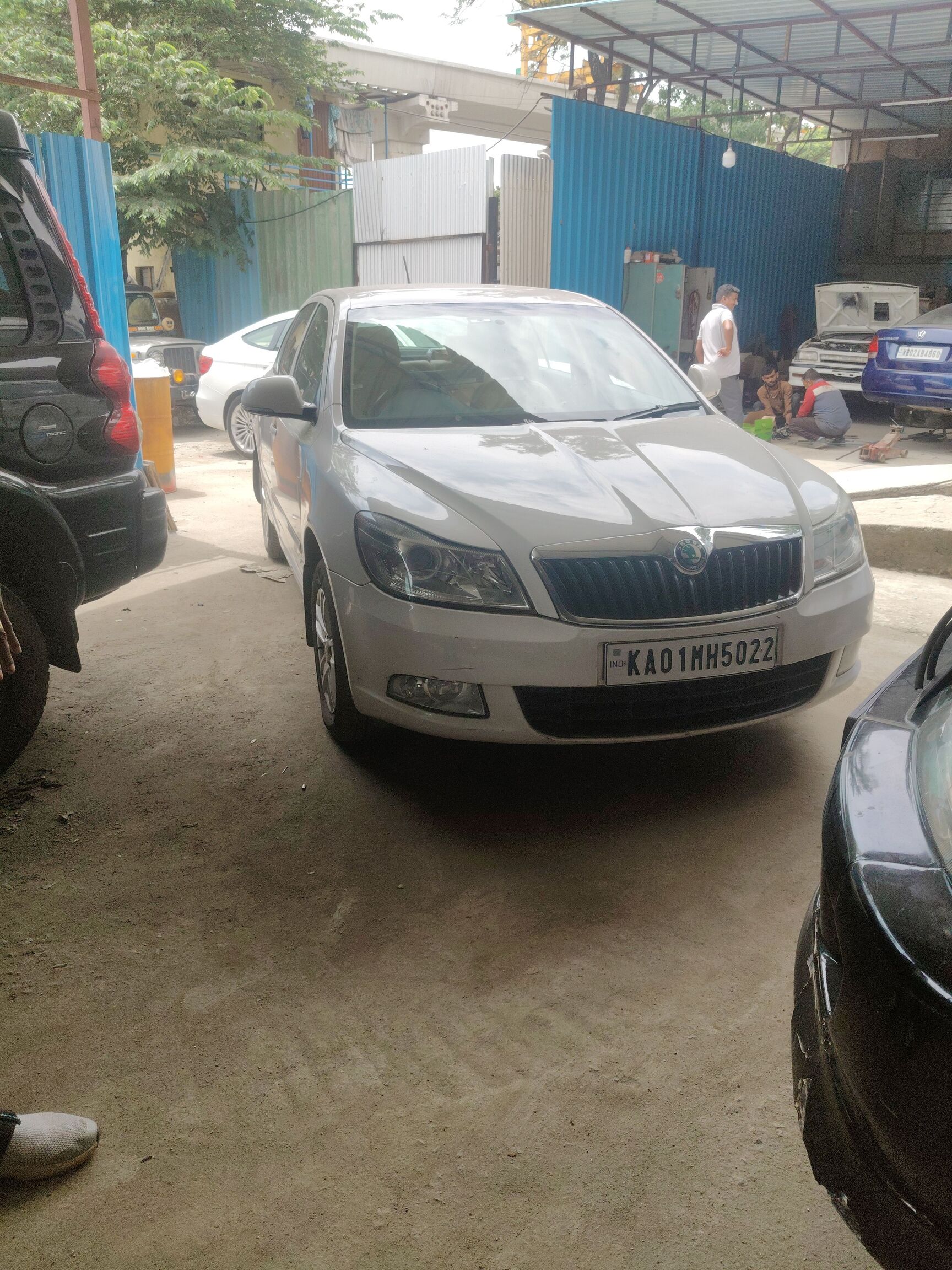 HSR car club garage in Bangalore - Best Car Manufacturers in Bangalore ...