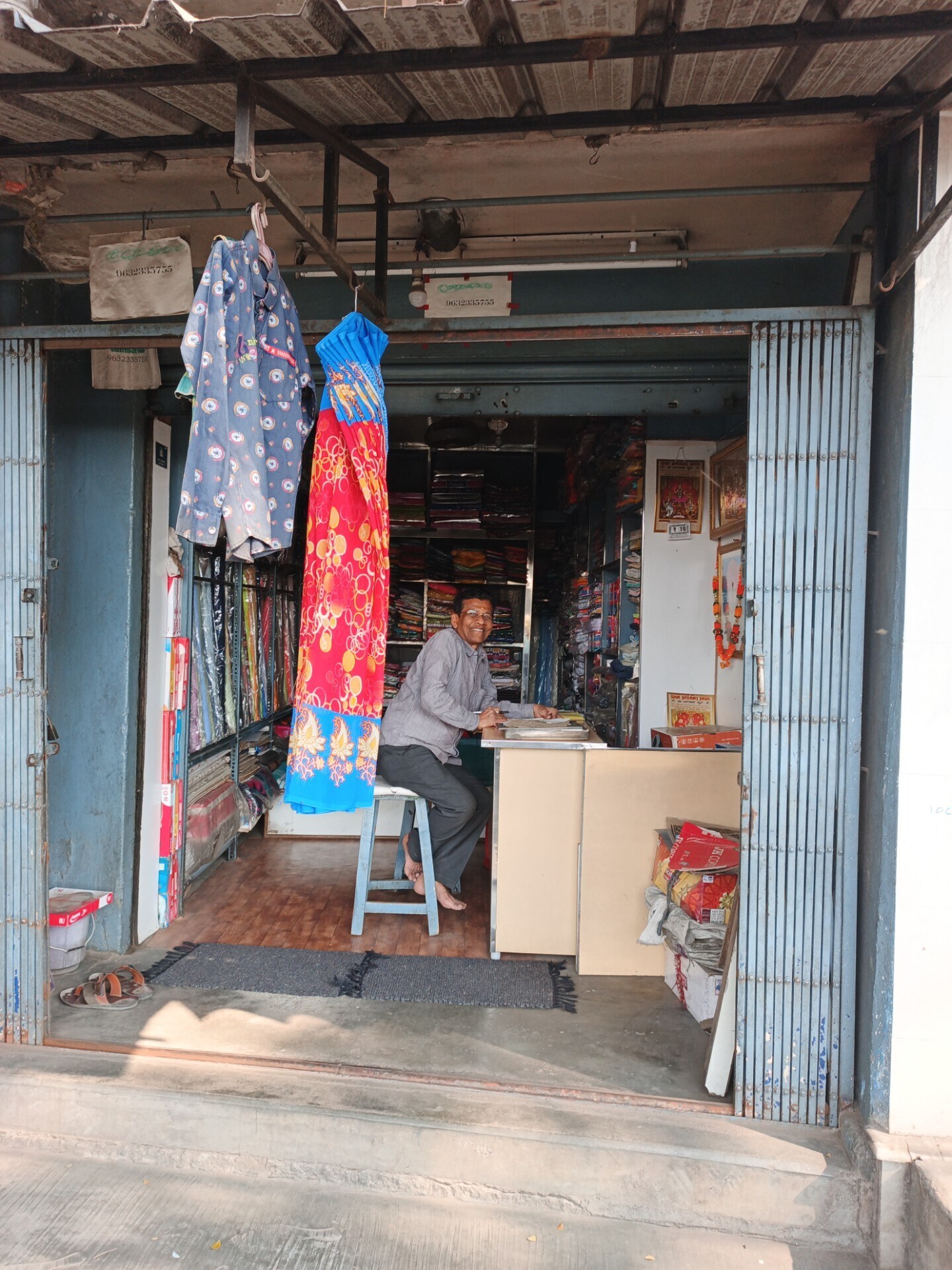 Meenakshi Cloth Centre in Jayanagar 8th Block, Bangalore - Best Cloth ...