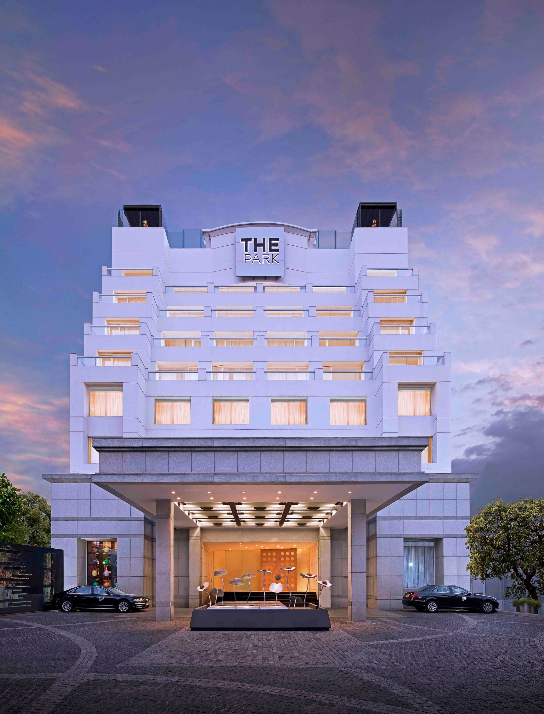 Starts At 15 026 night Book The Leela Palace Hotel In Mrc Nagar starts-at-15-026-night-book-the-leela-palace-hotel-in-mrc-nagar