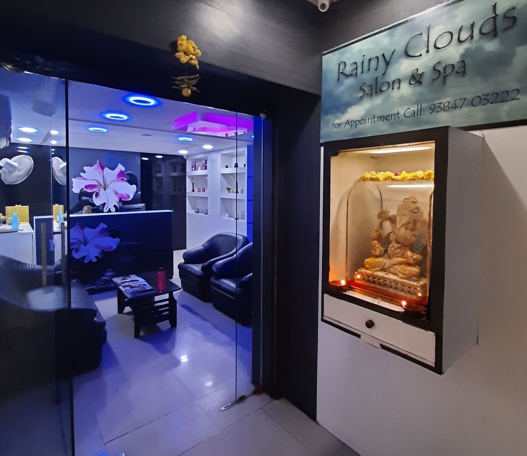Top Foot Massage Centres in Sirucheri - Best Foot Spas Chennai near me ...