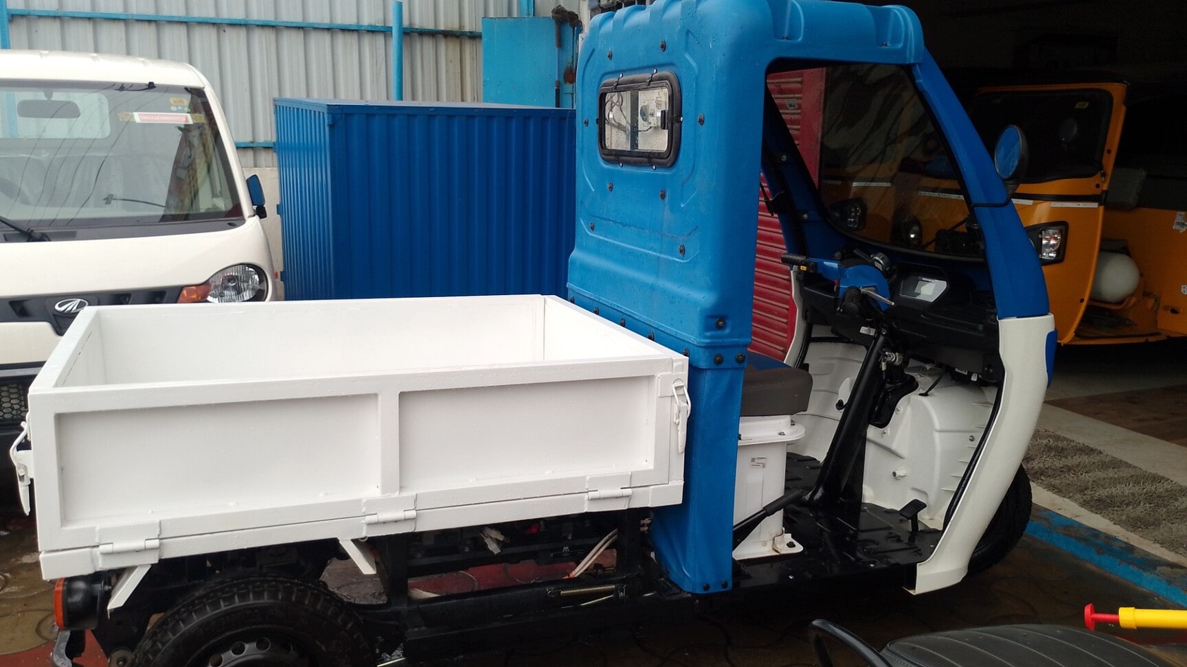 ASHOK LEYLAND Icv Distribution Ecomet 1015 Tipper Truck in Chennai at ...