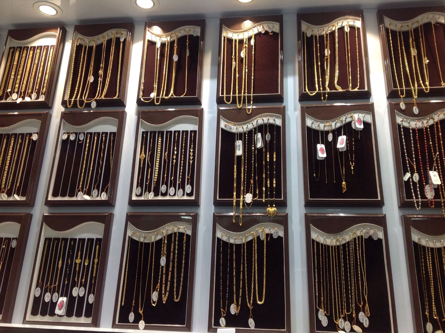 20+ Gold Plated Jewellery Showrooms near H2 Clinic Tambaram West ...
