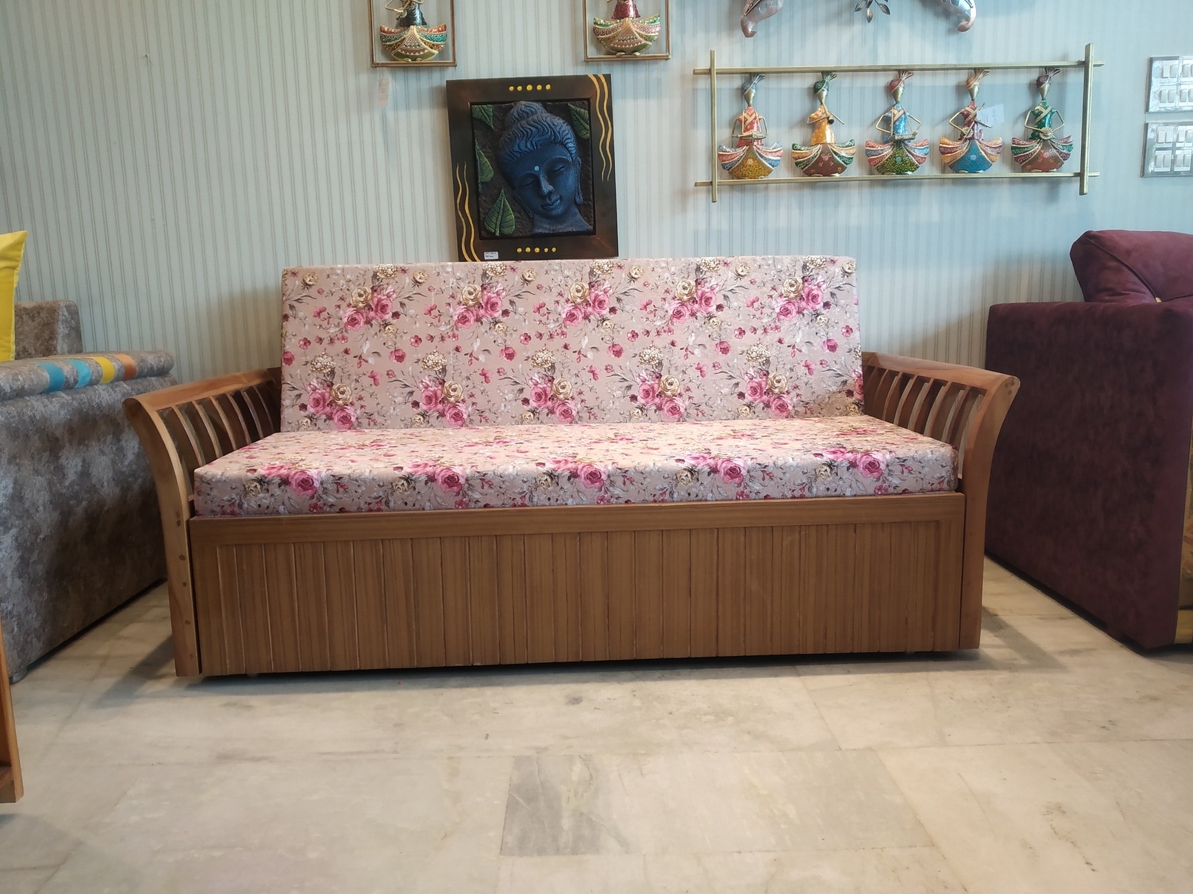 Sofa come bed in kirti nagar store