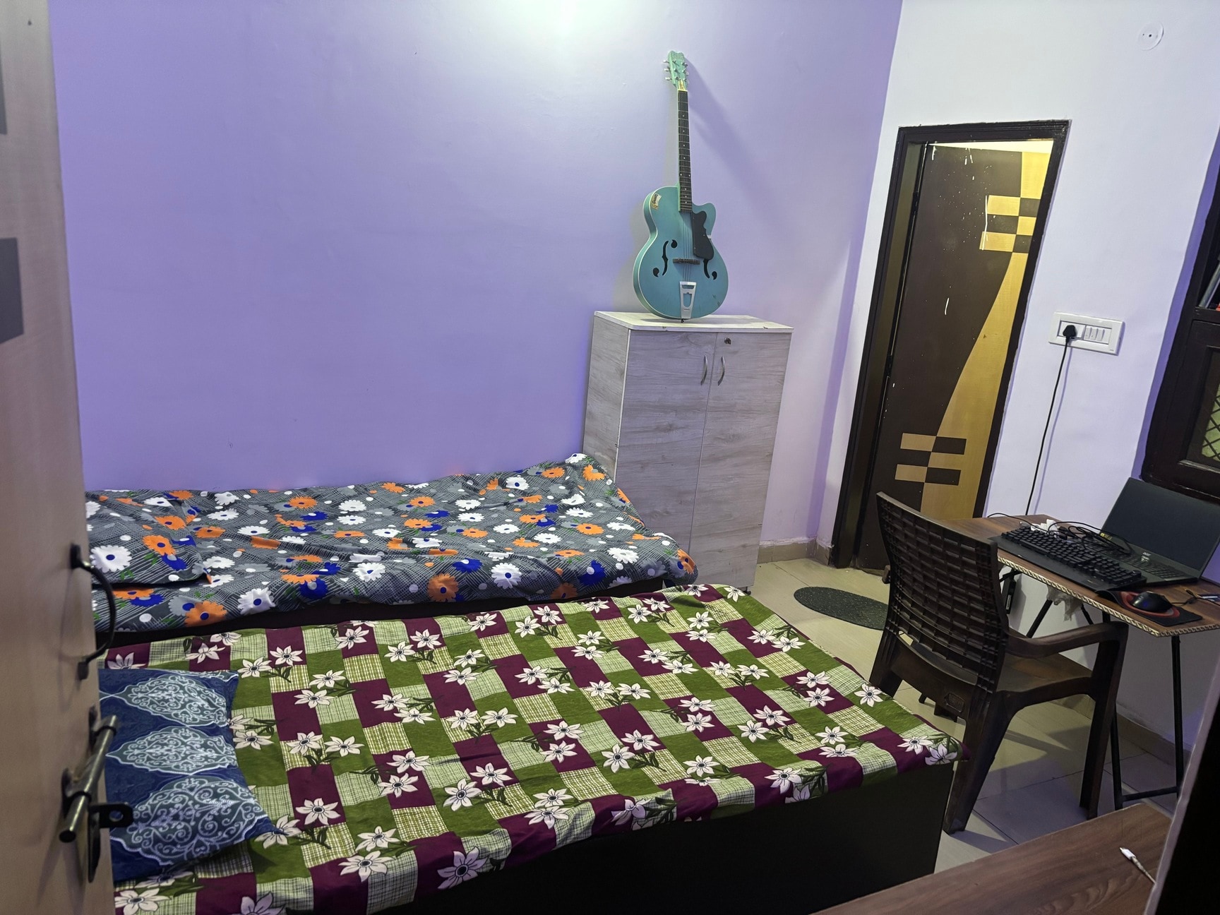 List of Top Hostels in 10 Feet Road Bharat Vihar - Best Boys & Girls ...