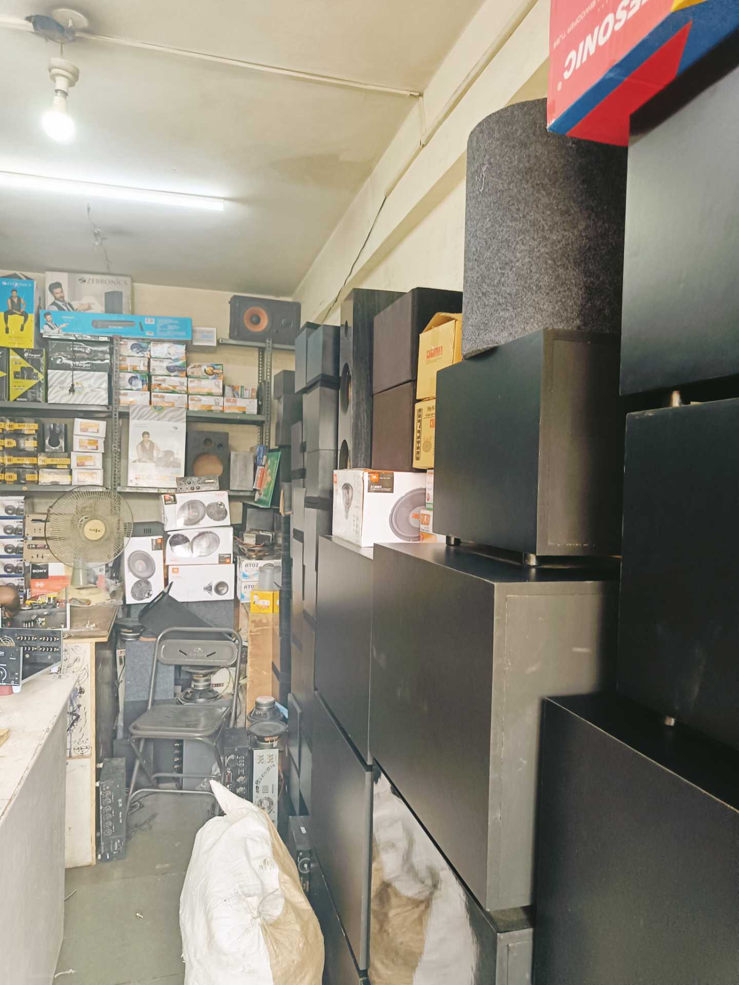 Top Electronic Goods Showrooms in Keerthi Velli Maaligai - Best ...